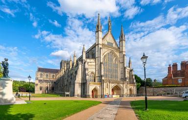 Hotels in Winchester | Premier Inn Winchester Hotels