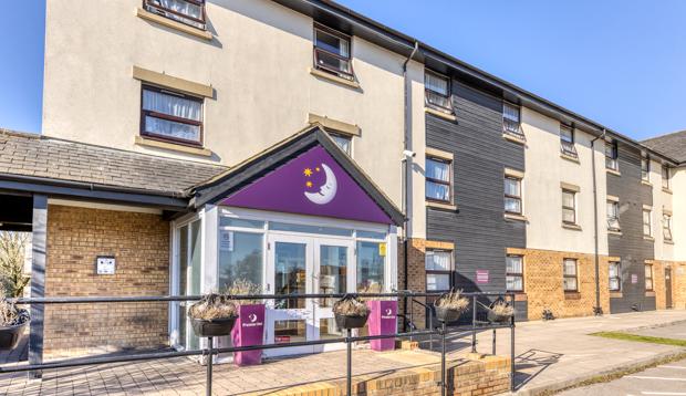Hotels in Chelmsford | Premier Inn Chelmsford Hotels