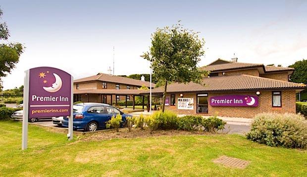 Book Premier Inn Dover A20 hotel today | Premier Inn