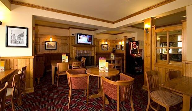 Dunfermline Hotel | Premier Inn