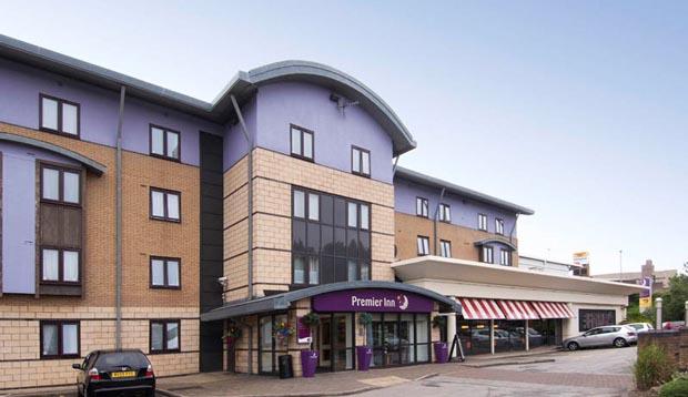 Leeds City Centre (Wellington Street) Hotel | Premier Inn