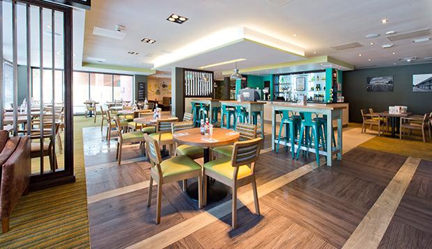 Newbury Town Centre (London Road) Hotel | Premier Inn