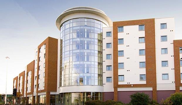 Reading Central Hotels | Book Hotels In Reading | Premier Inn
