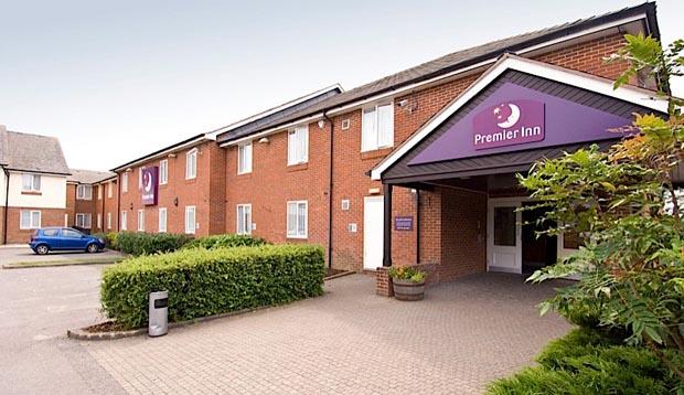 Hotels in Cirencester | Premier Inn Cirencester Hotels