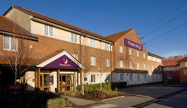 Swindon Hotels | Book Cheap Hotels In Swindon West | Premier Inn